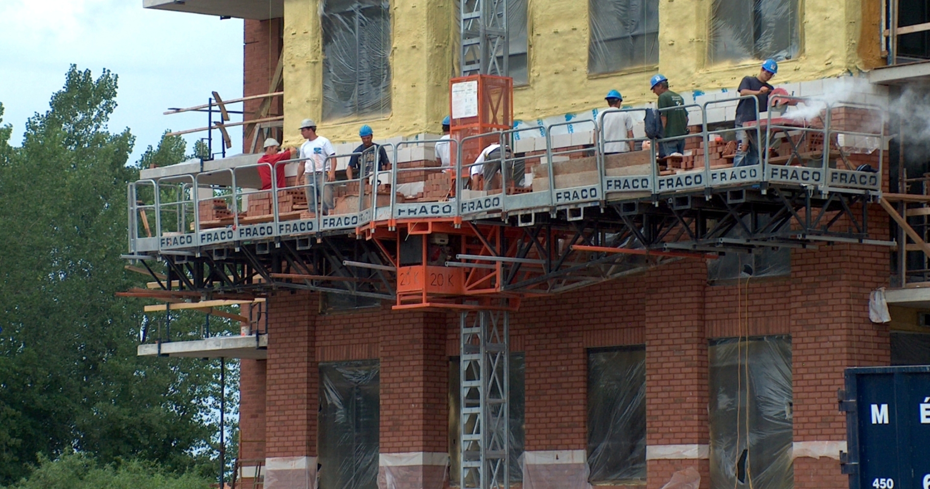 FRACO | Location d'équipements de levage sur mât